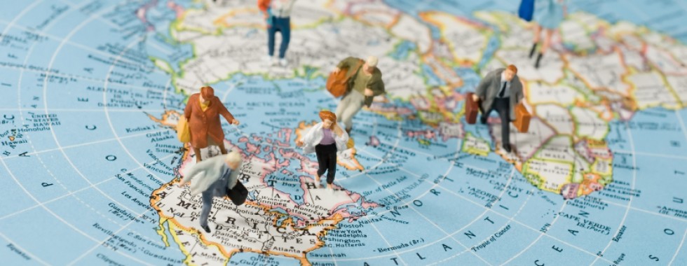 people-on-map_istock_000006253695small - Marketing Vision